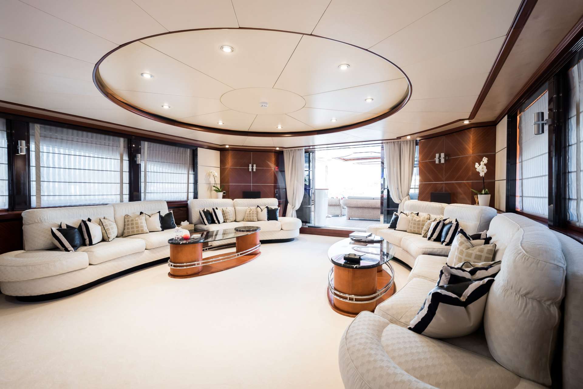 MAGENTA M 141' (43m) CRN Ancona - Yachts Worldwide - Yacht Charters