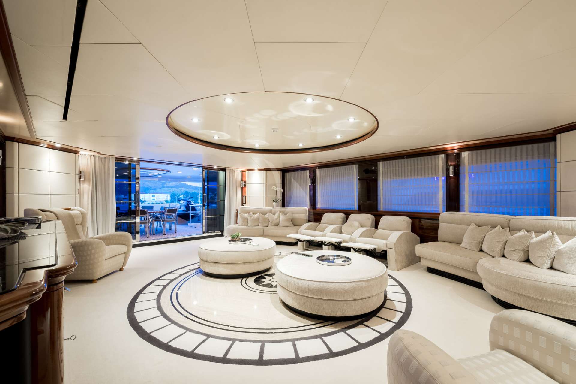 MAGENTA M 141' (43m) CRN Ancona - Yachts Worldwide - Yacht Charters