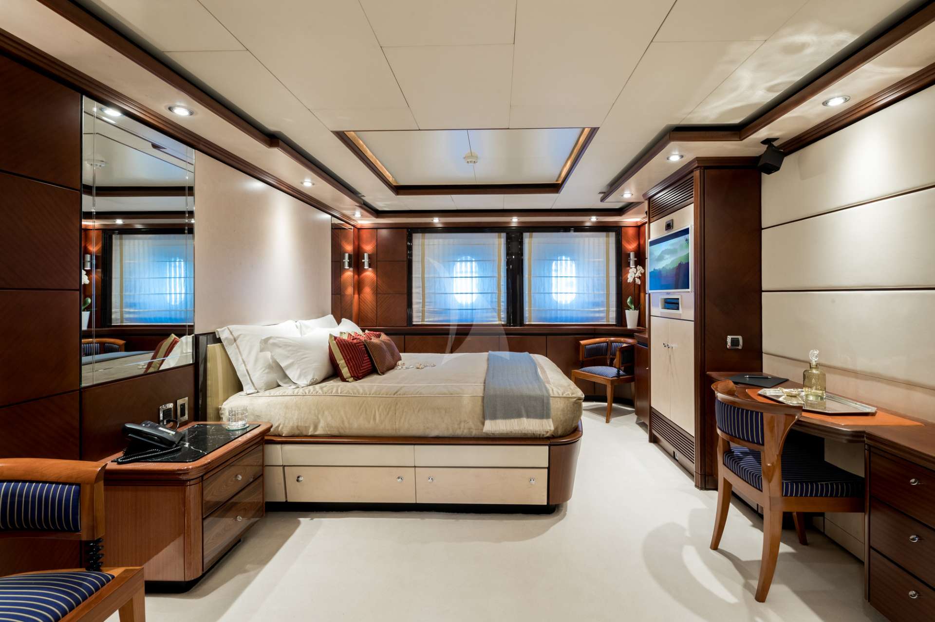 MAGENTA M 141' (43m) CRN Ancona - Yachts Worldwide - Yacht Charters